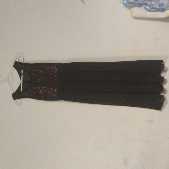 Forever 21 | Dresses | Forever 2 Small Maxi Dress Cutout Design | Poshmark